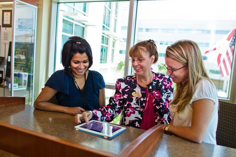 Library Director Speaks at International Conference - College of Medicine
