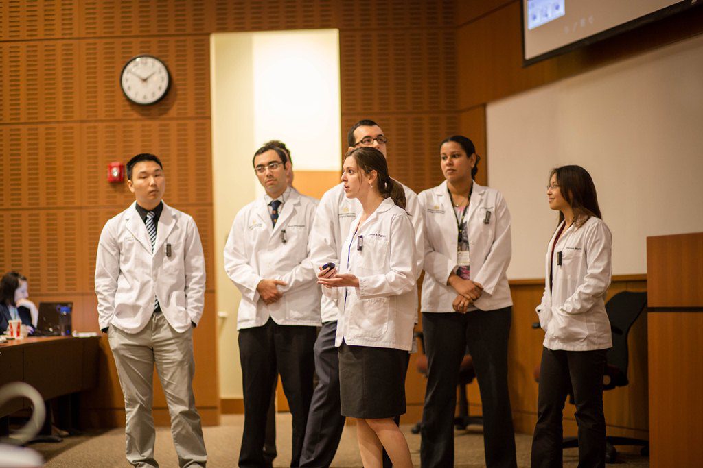 First Year Students Present Autopsy Reports - College of Medicine