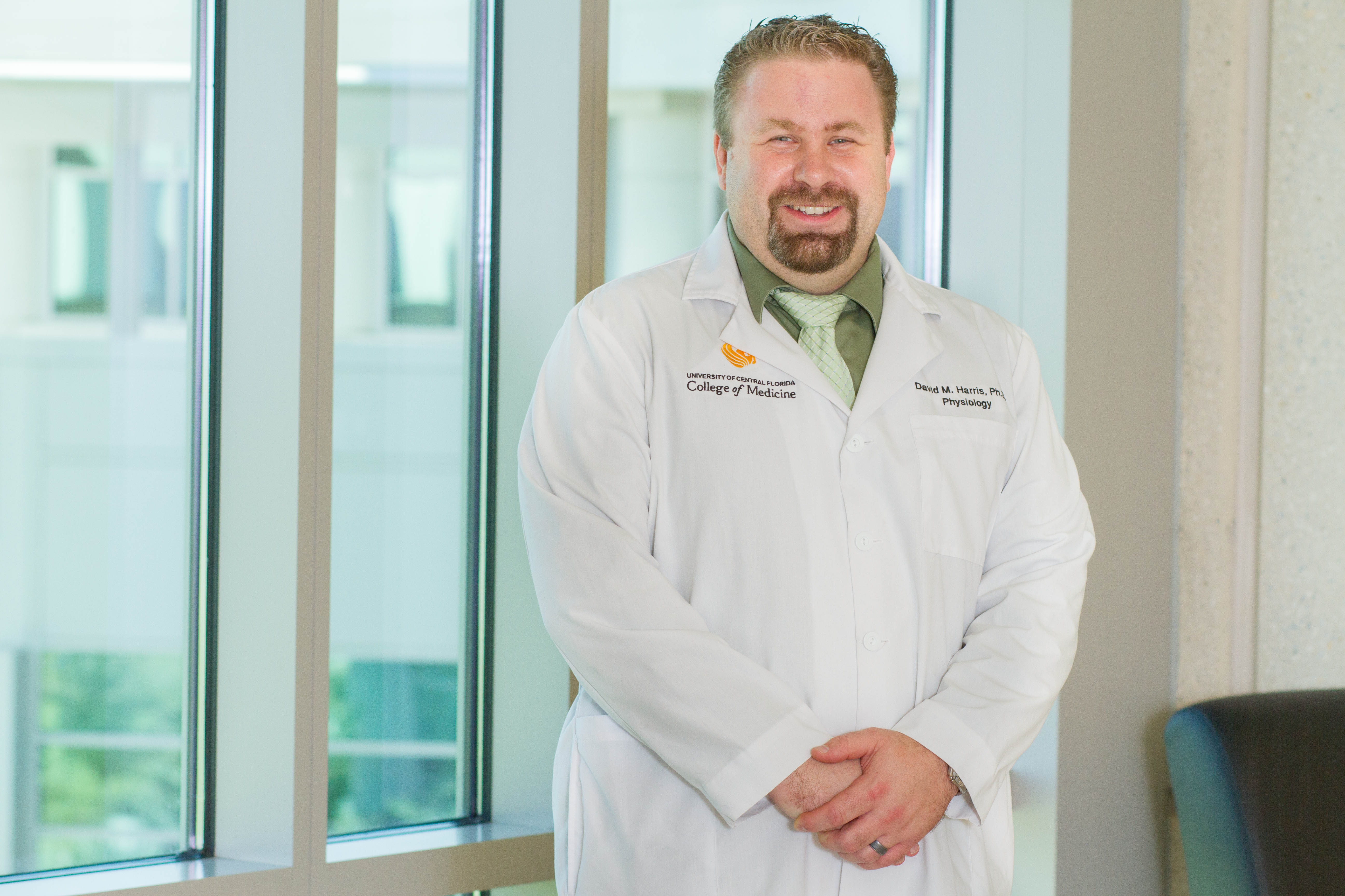 Dr. Harris Wins International Teaching Award - College of Medicine