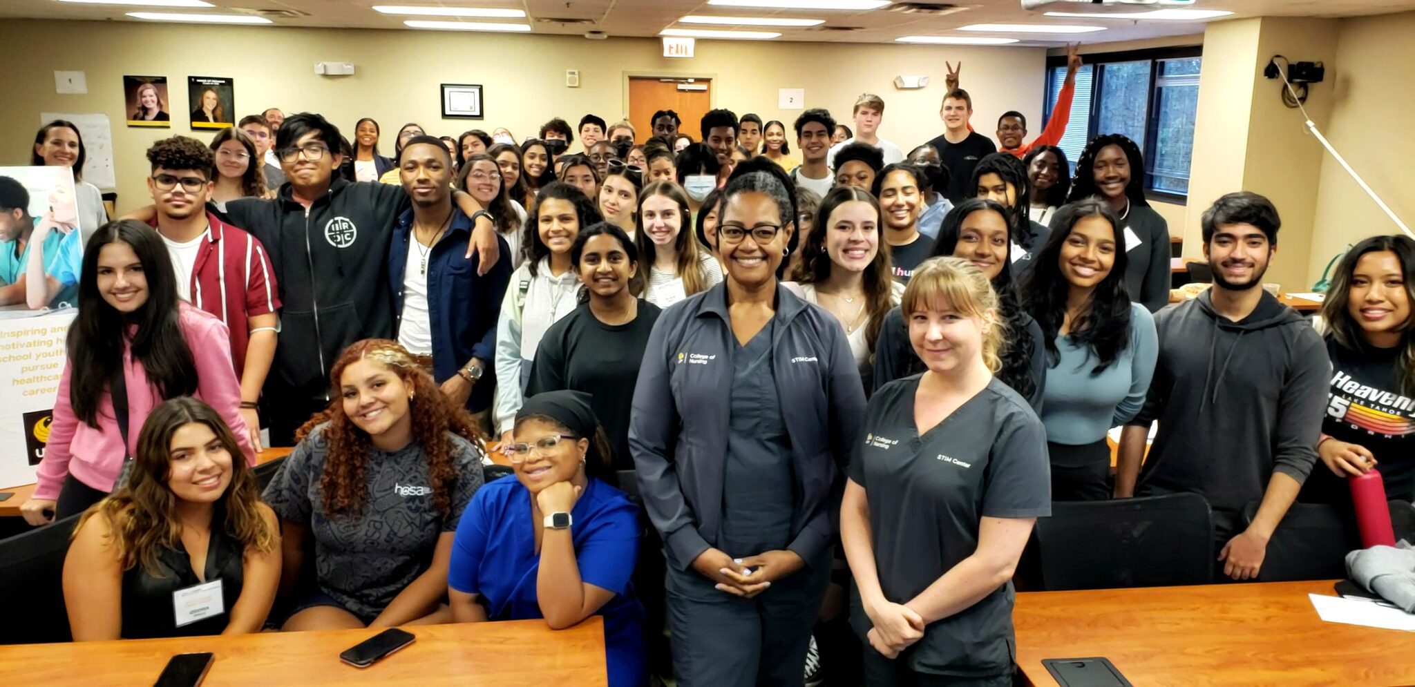 Health Leaders Academy Helps Teens Chart Path to Medicine - College of ...